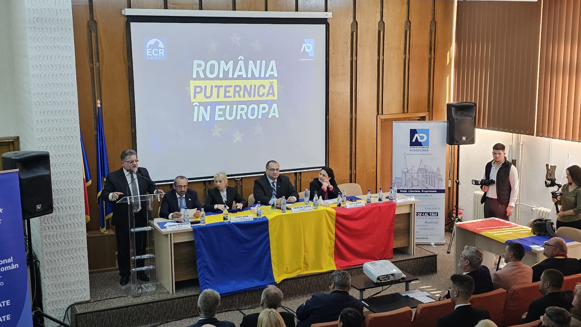 Partidul Național Conservator Român și-a lansat candidații | Hunedoara ...